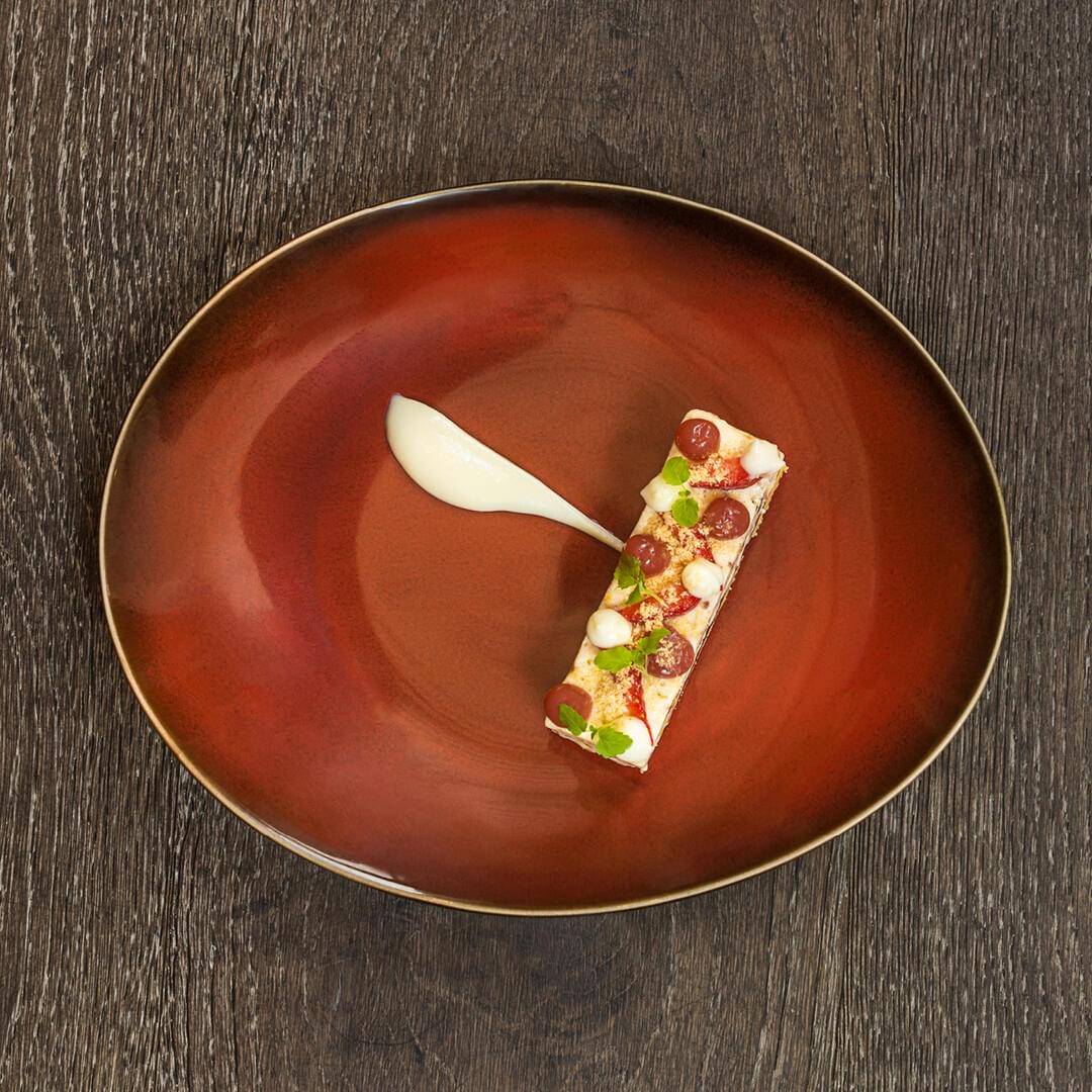 Luzerne Rustic Crimson Pizza Plate - Trenton International