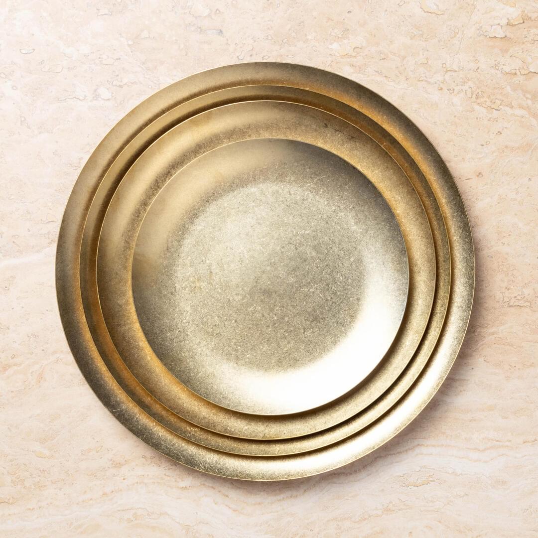 Moda Vintage Gold Round Coupe Plate - Trenton International