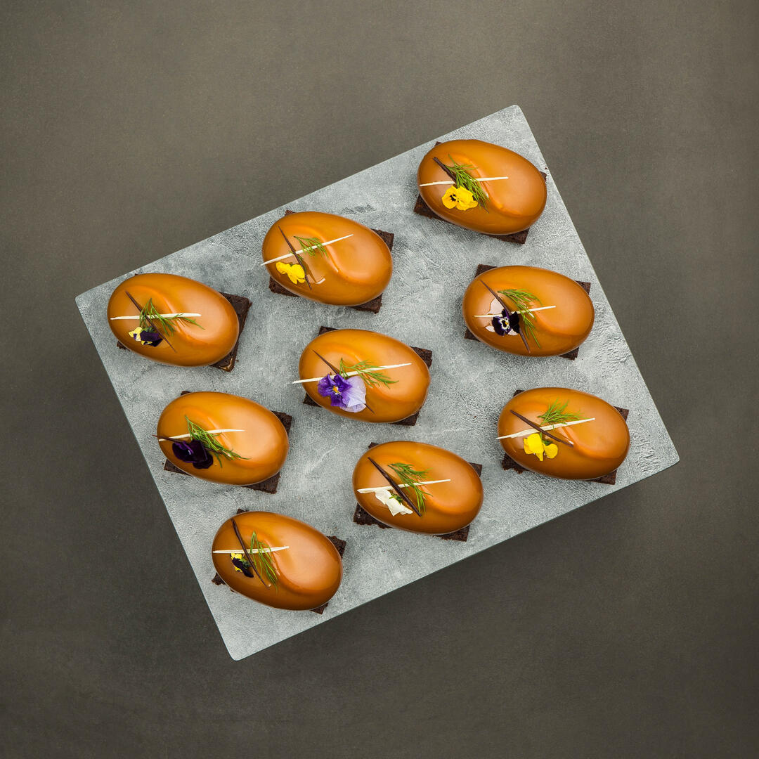 Ryner Melamine Display Serve - Black Marble - Trenton International